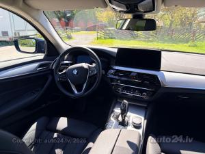 Melns BMW 5 Series 2020 Tallina, ar dzinēja tilpumu 2.00 L un nobraukumu 64 tūkst. km par 35600 €, foto 8 vietnē AUTOMOTO.COM.LV