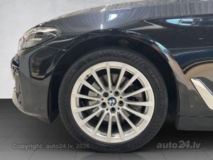 Melns BMW 5 Series 2020 Tallina, ar dzinēja tilpumu 2.00 L un nobraukumu 104 tūkst. km par 29900 €, foto 16 vietnē AUTOMOTO.COM.LV