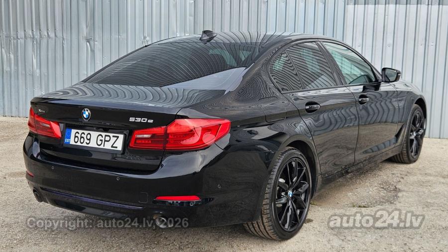 Melns BMW 5 Series 2020 Tallina, ar dzinēja tilpumu 2.00 L un nobraukumu 198 tūkst. km par 19490 €, foto 7 vietnē AUTOMOTO.COM.LV