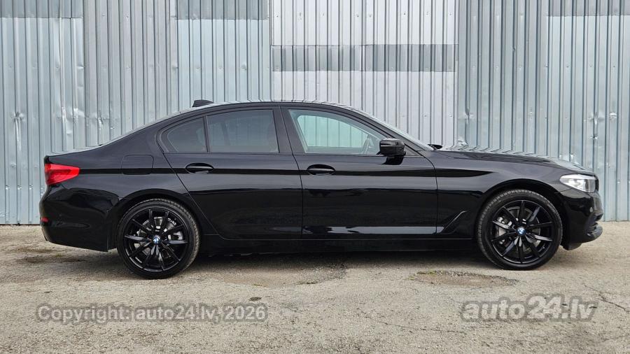Melns BMW 5 Series 2020 Tallina, ar dzinēja tilpumu 2.00 L un nobraukumu 198 tūkst. km par 19490 €, foto 8 vietnē AUTOMOTO.COM.LV