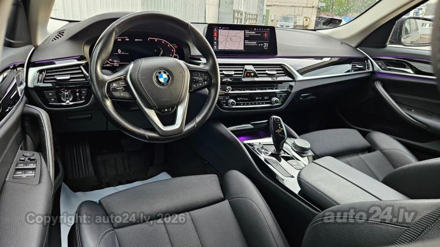Melns BMW 5 Series 2020 Tallina, ar dzinēja tilpumu 2.00 L un nobraukumu 198 tūkst. km par 19490 €, foto 11 vietnē AUTOMOTO.COM.LV