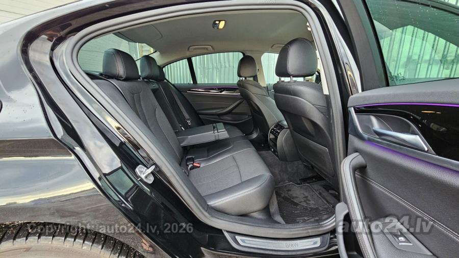 Melns BMW 5 Series 2020 Tallina, ar dzinēja tilpumu 2.00 L un nobraukumu 198 tūkst. km par 19490 €, foto 20 vietnē AUTOMOTO.COM.LV