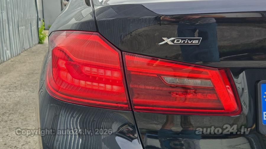 Melns BMW 5 Series 2020 Tallina, ar dzinēja tilpumu 2.00 L un nobraukumu 198 tūkst. km par 19490 €, foto 28 vietnē AUTOMOTO.COM.LV