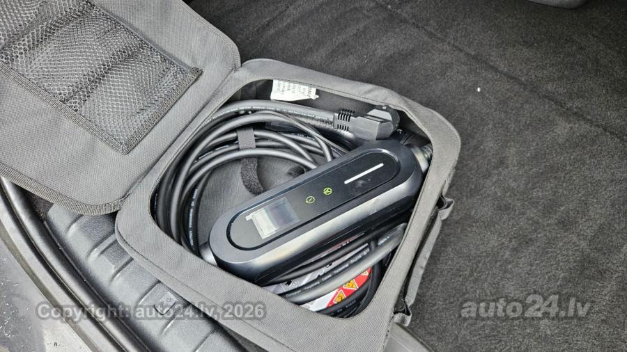 Melns BMW 5 Series 2020 Tallina, ar dzinēja tilpumu 2.00 L un nobraukumu 198 tūkst. km par 19490 €, foto 31 vietnē AUTOMOTO.COM.LV
