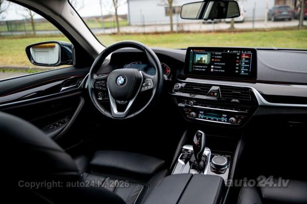 Melns BMW 5 Series 2021 Tallina, ar dzinēja tilpumu 2.00 L un nobraukumu 54 tūkst. km par 34000 €, foto 7 vietnē AUTOMOTO.COM.LV