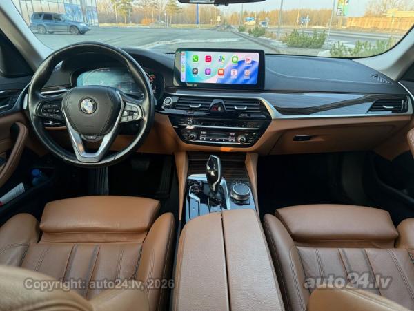 Melns BMW 5 Series 2021 Tallina, ar dzinēja tilpumu 2.00 L un nobraukumu 150 tūkst. km par 30000 €, foto 4 vietnē AUTOMOTO.COM.LV