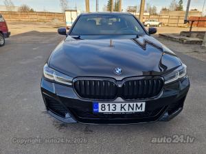 Melns BMW 5 Series 2021 Tallina, ar dzinēja tilpumu 3.00 L un nobraukumu 161 tūkst. km par 38900 €, foto 16 vietnē AUTOMOTO.COM.LV