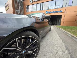 Black BMW 5 Series 2021 in Tallinn, with an engine capacity of 3.00 L and mileage of 116 thousand km for 39900 €, photo 11 on AUTOMOTO.COM.LV