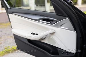 Black BMW 5 Series 2021 in Tallinn, with an engine capacity of 2.00 L and mileage of 153 thousand km for 26900 €, photo 17 on AUTOMOTO.COM.LV