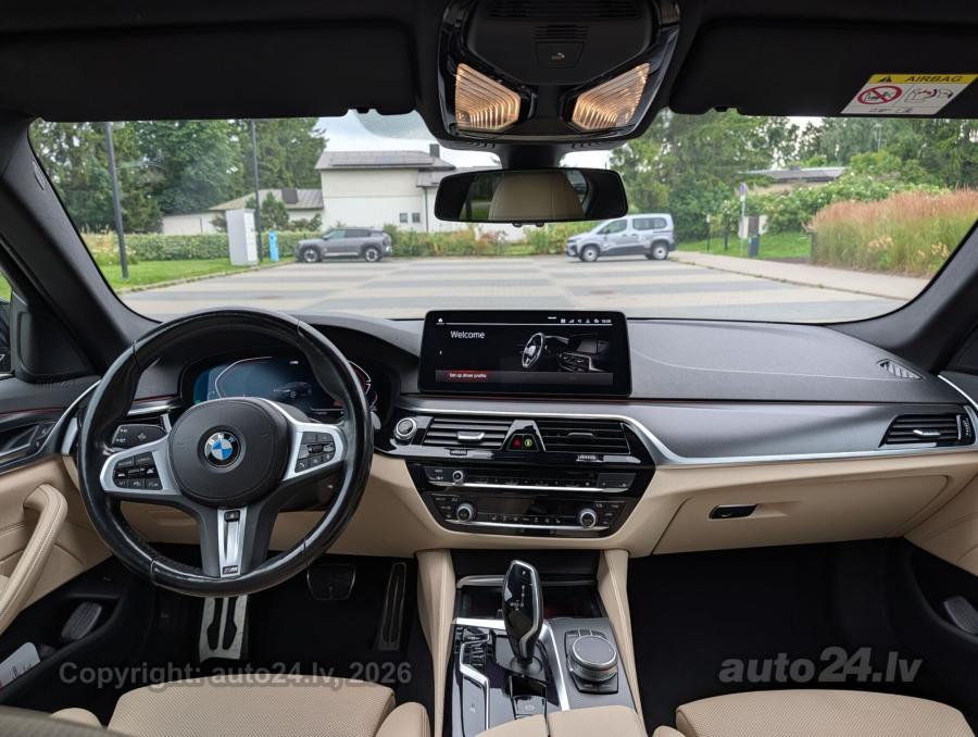 Black BMW 5 Series 2021 in Tallinn, with an engine capacity of 2.00 L and mileage of 130 thousand km for 35000 €, photo 7 on AUTOMOTO.COM.LV