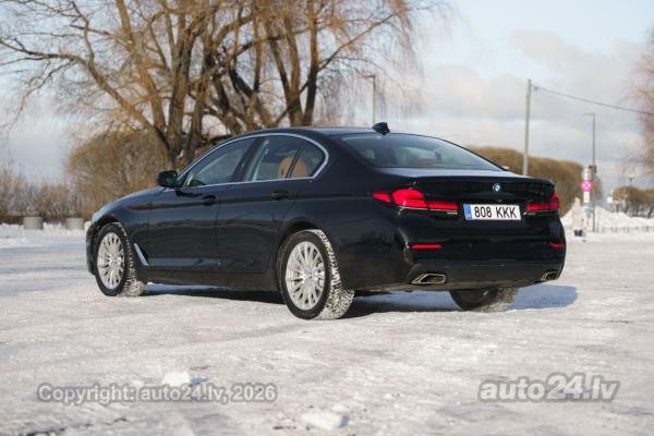 Melns BMW 5 Series 2022 Tallina, ar dzinēja tilpumu 2.00 L un nobraukumu 205 tūkst. km par 27999 €, foto 3 vietnē AUTOMOTO.COM.LV