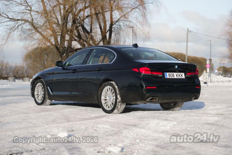 Melns BMW 5 Series 2022 Tallina, ar dzinēja tilpumu 2.00 L un nobraukumu 205 tūkst. km par 27999 €, foto 3 vietnē AUTOMOTO.COM.LV