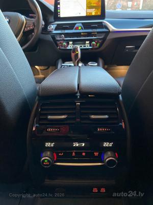 Black BMW 5 Series 2022 in Tallinn, with an engine capacity of 2.00 L and mileage of 111 thousand km for 33900 €, photo 21 on AUTOMOTO.COM.LV