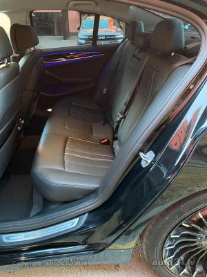 Black BMW 5 Series 2022 in Tallinn, with an engine capacity of 2.00 L and mileage of 111 thousand km for 33900 €, photo 26 on AUTOMOTO.COM.LV