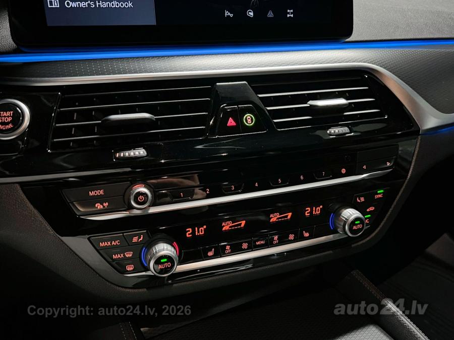 Melns BMW 5 Series 2022 Tallina, ar dzinēja tilpumu 2.00 L un nobraukumu 83 tūkst. km par 36900 €, foto 20 vietnē AUTOMOTO.COM.LV