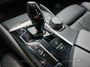Melns BMW 5 Series 2022 Tallina, ar dzinēja tilpumu 2.00 L un nobraukumu 83 tūkst. km par 36900 €, foto 21 vietnē AUTOMOTO.COM.LV