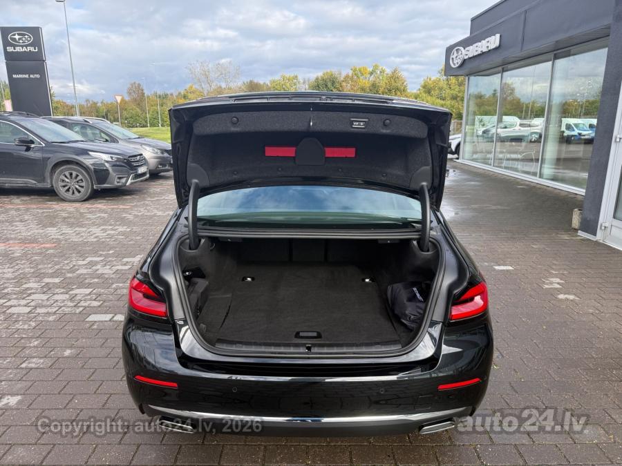 Melns BMW 5 Series 2022 Jehvi, ar dzinēja tilpumu 2.00 L un nobraukumu 117 tūkst. km par 31900 €, foto 7 vietnē AUTOMOTO.COM.LV