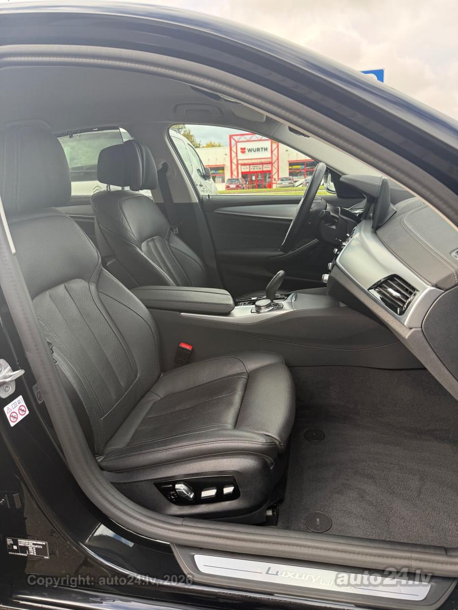 Melns BMW 5 Series 2022 Jehvi, ar dzinēja tilpumu 2.00 L un nobraukumu 117 tūkst. km par 31900 €, foto 10 vietnē AUTOMOTO.COM.LV