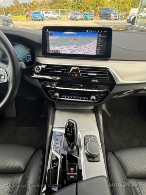 Melns BMW 5 Series 2022 Jehvi, ar dzinēja tilpumu 2.00 L un nobraukumu 117 tūkst. km par 31900 €, foto 14 vietnē AUTOMOTO.COM.LV
