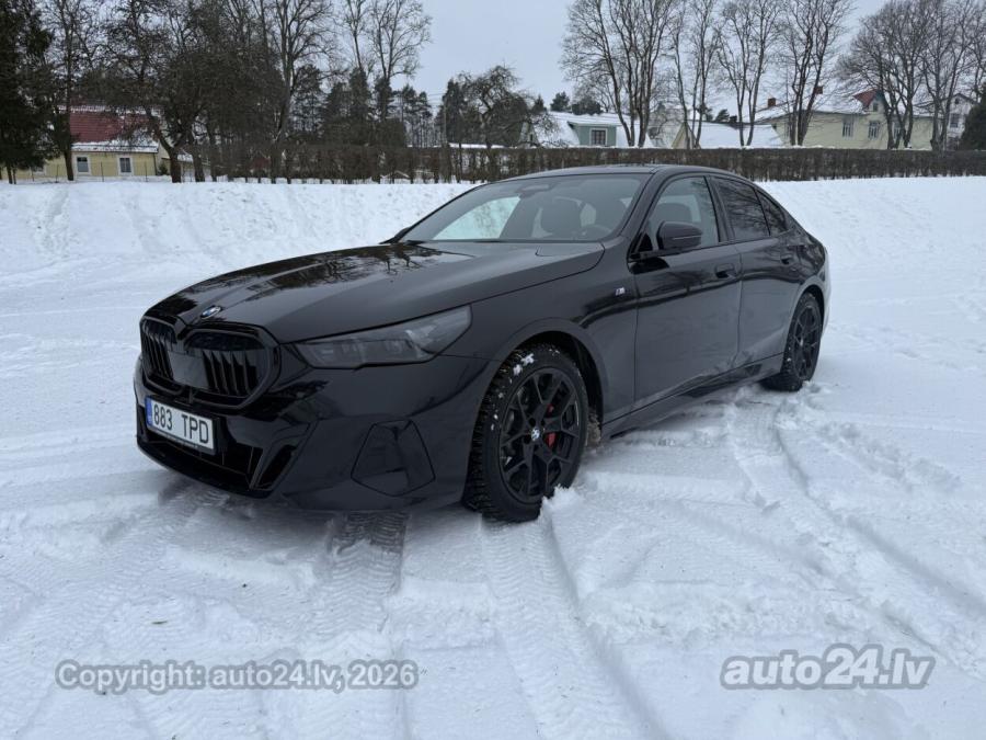 Melns BMW 5 Series 2023 Tallina, ar dzinēja tilpumu 2.00 L un nobraukumu 56 tūkst. km par 56500 €, foto 1 vietnē AUTOMOTO.COM.LV