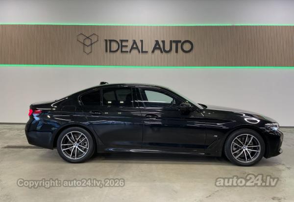 BMW 5 Series 2023 Tallina vietnē Melns BMW 5 Series 2023 Tallina, ar dzinēja tilpumu 2.00 L un nobraukumu 62 tūkst. km par 38990 €, foto 4 vietnē AUTOMOTO.COM.LV