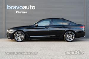 Melns BMW 5 Series 2023 Tartu, ar dzinēja tilpumu 2.00 L un nobraukumu 36 tūkst. km par 35900 €, foto 6 vietnē AUTOMOTO.COM.LV