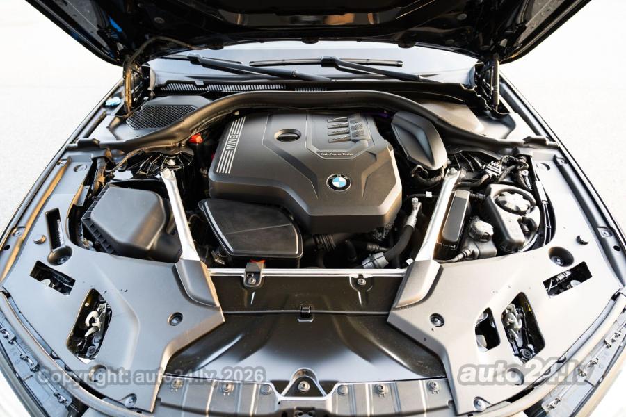Melns BMW 5 Series 2023 Tartu, ar dzinēja tilpumu 2.00 L un nobraukumu 36 tūkst. km par 35900 €, foto 25 vietnē AUTOMOTO.COM.LV