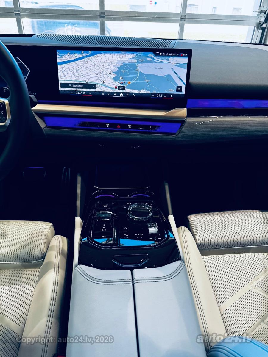 Black BMW 5 Series 2024 in Parnu, with an engine capacity of 3.00 L and mileage of 62 thousand km for 79500 €, photo 9 on AUTOMOTO.COM.LV