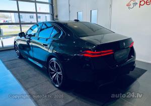 Black BMW 5 Series 2024 in Parnu, with an engine capacity of 3.00 L and mileage of 62 thousand km for 79500 €, photo 15 on AUTOMOTO.COM.LV