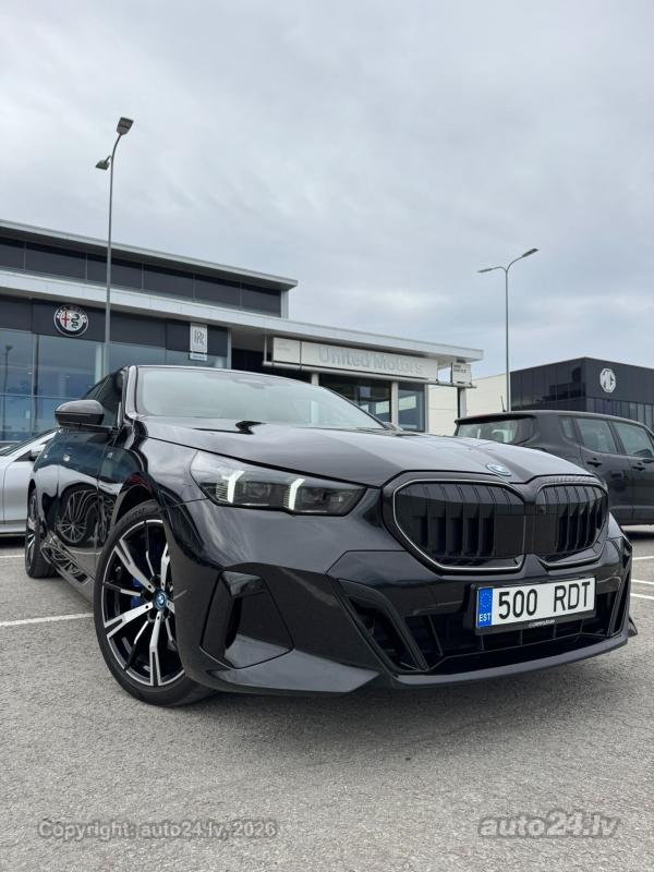Melns BMW 5 Series 2024 Tallina, ar dzinēja tilpumu 3.00 L un nobraukumu 62 tūkst. km par 77500 €, foto 1 vietnē AUTOMOTO.COM.LV