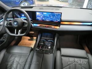 Черный БМВ 5 Серия 2025 в Таллин, объемом двигателя 3.00 л и пробегом 23 тыс. км за 79000 €, фото 4 на AUTOMOTO.COM.LV