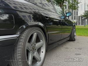 Melns BMW 5 Series 1995 Tallina, ar dzinēja tilpumu 4.00 L un nobraukumu 381 tūkst. km par 8199 €, foto 13 vietnē AUTOMOTO.COM.LV