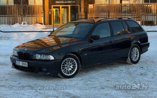 Melns BMW 5 Series 2001 Tallina, ar dzinēja tilpumu 2.90 L un nobraukumu 399 tūkst. km par 2490 €, foto 3 vietnē AUTOMOTO.COM.LV