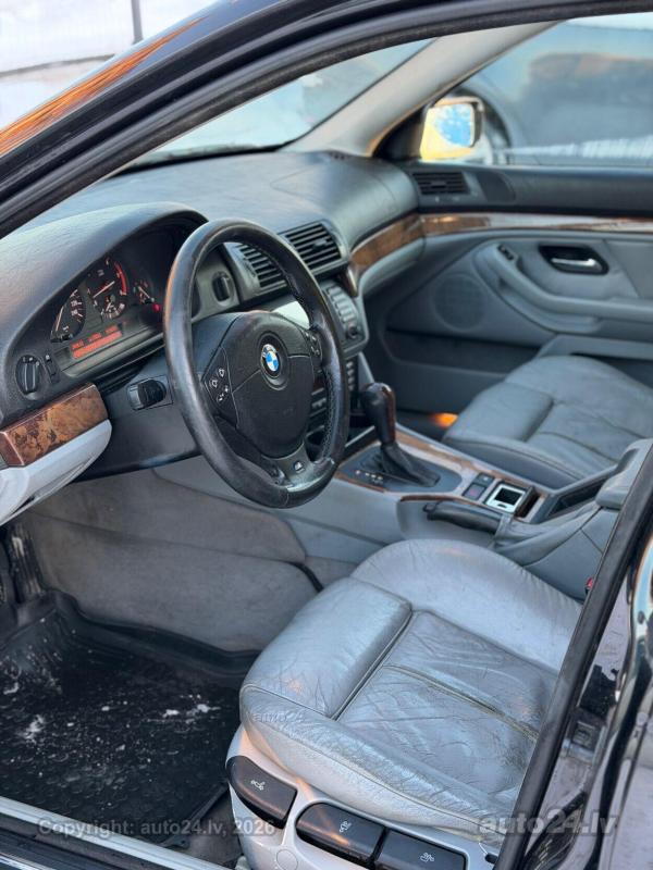 Melns BMW 5 Series 2001 Tallina, ar dzinēja tilpumu 2.90 L un nobraukumu 399 tūkst. km par 2490 €, foto 7 vietnē AUTOMOTO.COM.LV