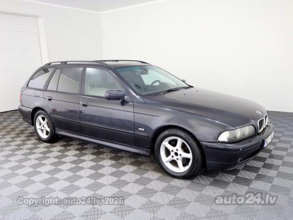 Melns BMW 5 Series 2001 Tallina, ar dzinēja tilpumu 2.90 L un nobraukumu 474 tūkst. km par 899 €, foto 1 vietnē AUTOMOTO.COM.LV
