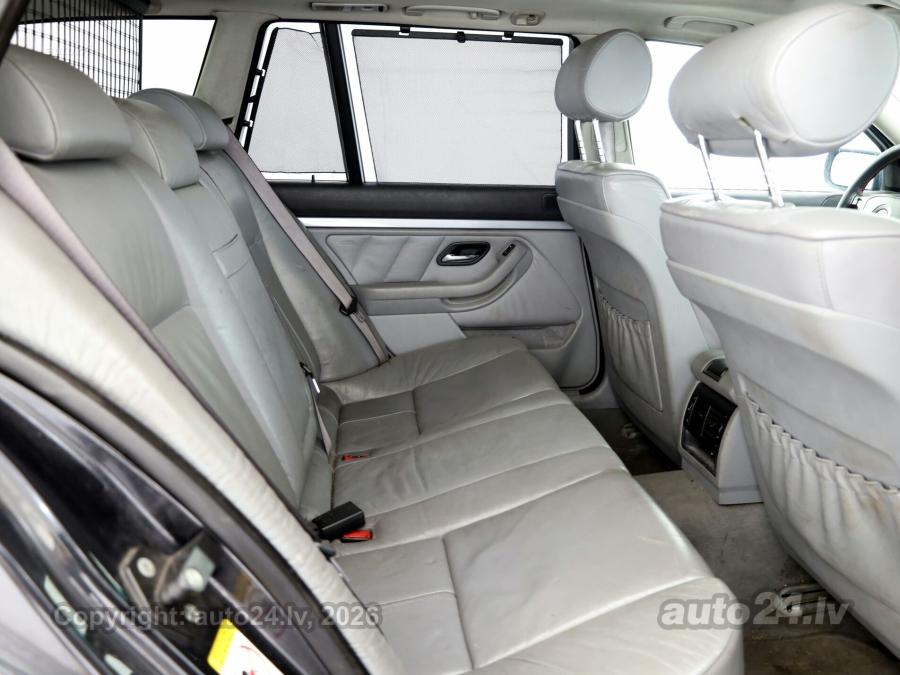Black BMW 5 Series 2001 in Tallinn, with an engine capacity of 2.90 L and mileage of 474 thousand km for 899 €, photo 8 on AUTOMOTO.COM.LV