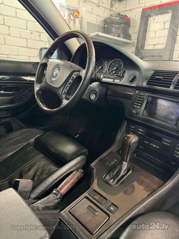 Black BMW 5 Series 2002 in Voru, with an engine capacity of 2.90 L and mileage of 344 thousand km for 3000 €, photo 9 on AUTOMOTO.COM.LV