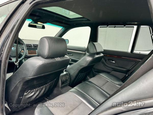 Черный БМВ 5 Серия 2002 в Таллин, объемом двигателя 2.50 л и пробегом 0 тыс. км за 2500 €, фото 7 на AUTOMOTO.COM.LV