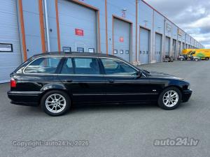 Melns BMW 5 Series 2002 Tartu, ar dzinēja tilpumu 3.00 L un nobraukumu 330 tūkst. km par 3200 €, foto 5 vietnē AUTOMOTO.COM.LV
