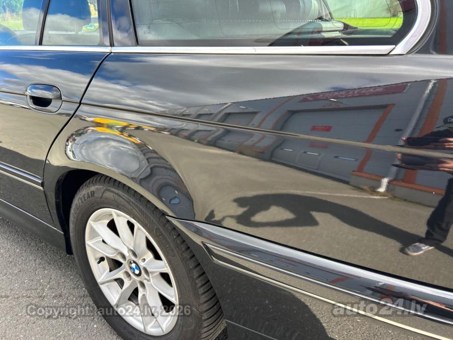 Melns BMW 5 Series 2002 Tartu, ar dzinēja tilpumu 3.00 L un nobraukumu 330 tūkst. km par 3200 €, foto 12 vietnē AUTOMOTO.COM.LV