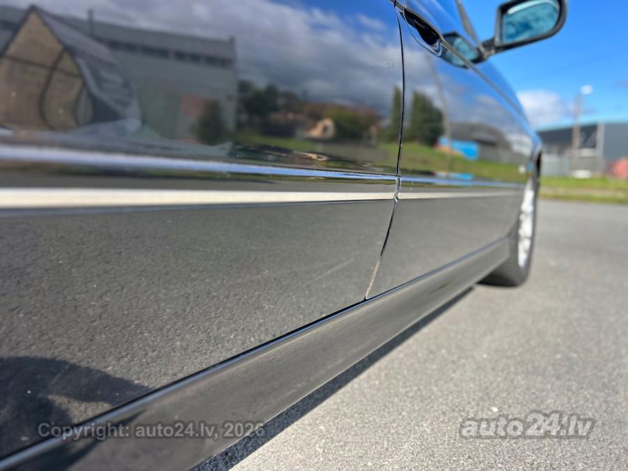 Melns BMW 5 Series 2002 Tartu, ar dzinēja tilpumu 3.00 L un nobraukumu 330 tūkst. km par 3200 €, foto 14 vietnē AUTOMOTO.COM.LV