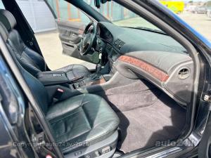 Melns BMW 5 Series 2002 Tartu, ar dzinēja tilpumu 3.00 L un nobraukumu 330 tūkst. km par 3200 €, foto 23 vietnē AUTOMOTO.COM.LV