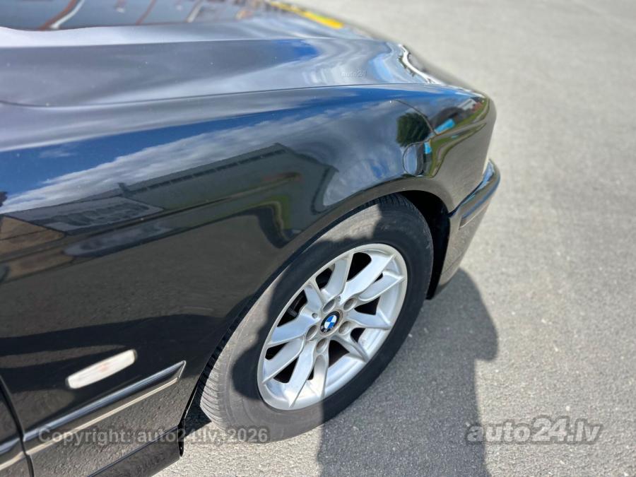 Melns BMW 5 Series 2002 Tartu, ar dzinēja tilpumu 3.00 L un nobraukumu 330 tūkst. km par 3200 €, foto 16 vietnē AUTOMOTO.COM.LV
