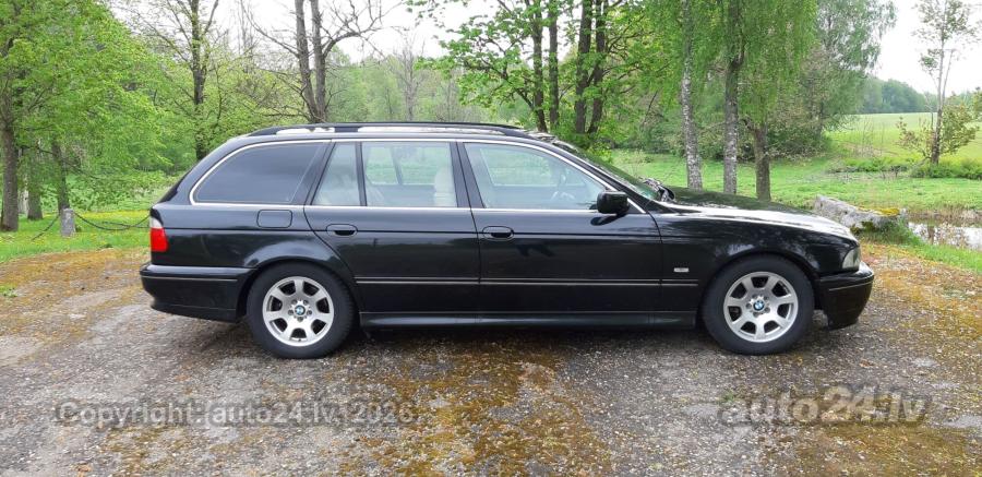 Melns BMW 5 Series 2002 Tallina, ar dzinēja tilpumu 2.50 L un nobraukumu 0 tūkst. km par 3000 €, foto 4 vietnē AUTOMOTO.COM.LV