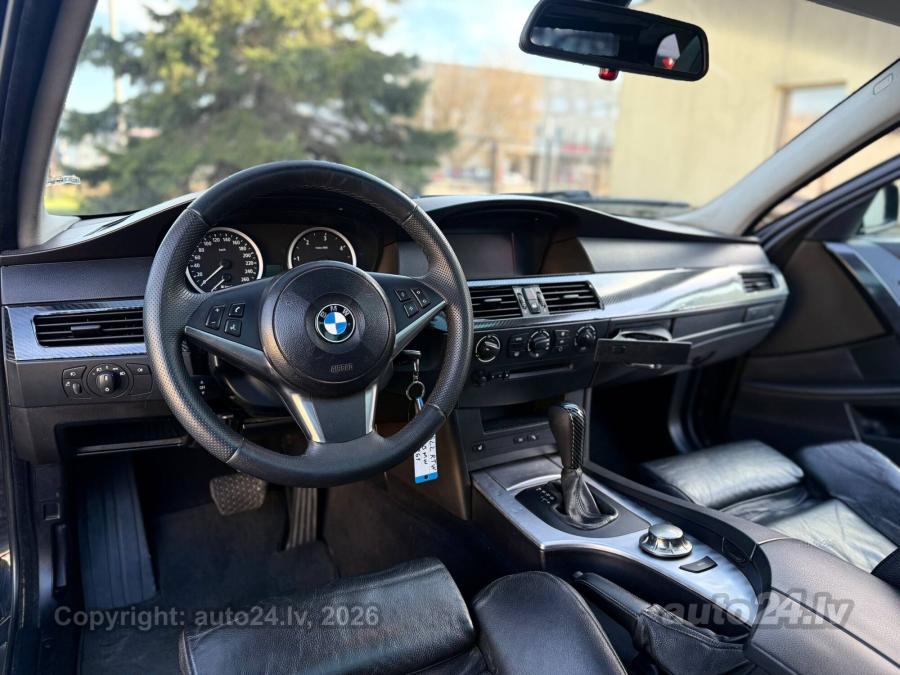 Melns BMW 5 Series 2004 Tallina, ar dzinēja tilpumu 3.00 L un nobraukumu 317 tūkst. km par 2999 €, foto 9 vietnē AUTOMOTO.COM.LV