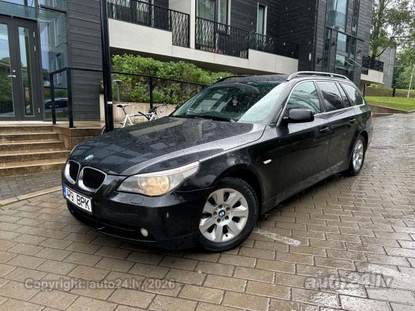 Melns BMW 5 Series 2004 Tartu, ar dzinēja tilpumu 2.50 L un nobraukumu 0 tūkst. km par 2999 €, foto 1 vietnē AUTOMOTO.COM.LV