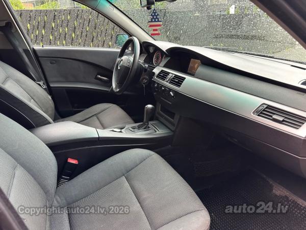Melns BMW 5 Series 2004 Tartu, ar dzinēja tilpumu 2.50 L un nobraukumu 0 tūkst. km par 2999 €, foto 9 vietnē AUTOMOTO.COM.LV