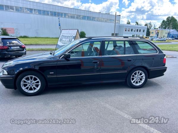 Melns BMW 5 Series 2004 Tartu, ar dzinēja tilpumu 2.50 L un nobraukumu 252 tūkst. km par 2700 €, foto 8 vietnē AUTOMOTO.COM.LV