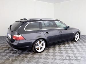 Melns BMW 5 Series 2004 Tallina, ar dzinēja tilpumu 2.50 L un nobraukumu 374 tūkst. km par 1799 €, foto 4 vietnē AUTOMOTO.COM.LV