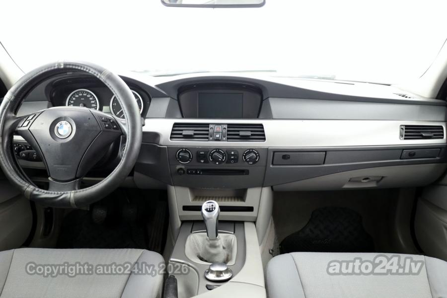 Melns BMW 5 Series 2004 Tallina, ar dzinēja tilpumu 2.50 L un nobraukumu 374 tūkst. km par 1799 €, foto 6 vietnē AUTOMOTO.COM.LV